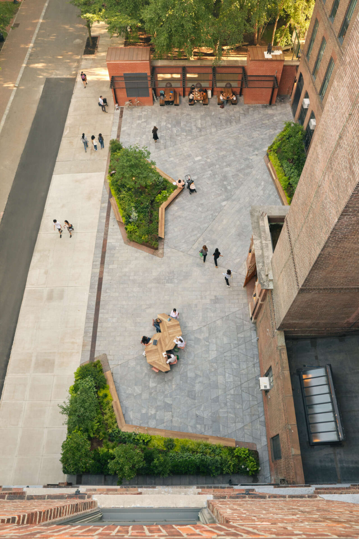 Pratt East Hall Plaza - SCAPE